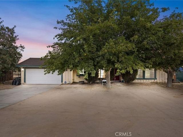 20548 Sitting Bull Rd, Apple Valley, CA 92308
