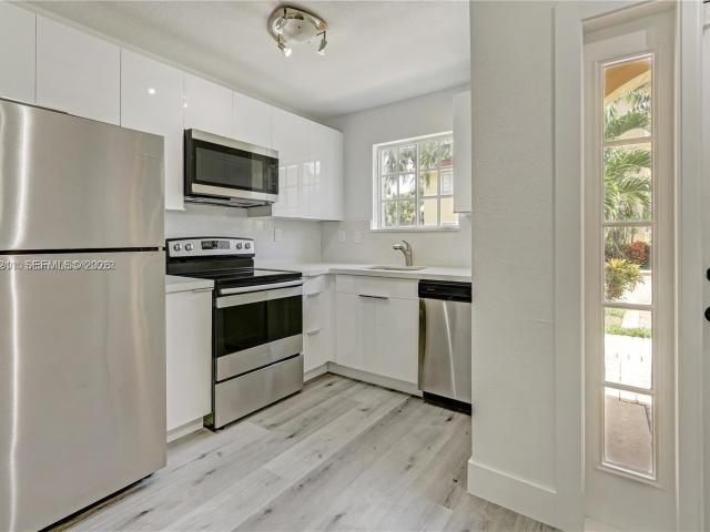 2054 NE 167th St, Unit 3122, North Miami Beach, FL 33162 | MLS #A11969