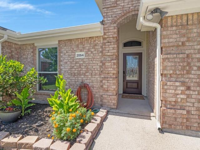 2054 Lake Pointe Drive