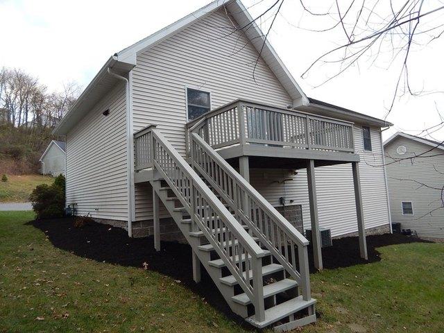 2054 Pinecrest Dr, Morgantown, WV 26505
