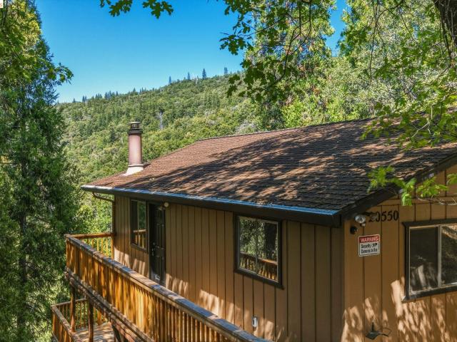20550 Deerhaven Dr
