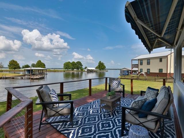 20559 Red Bud Ct, Thornton, TX 76687