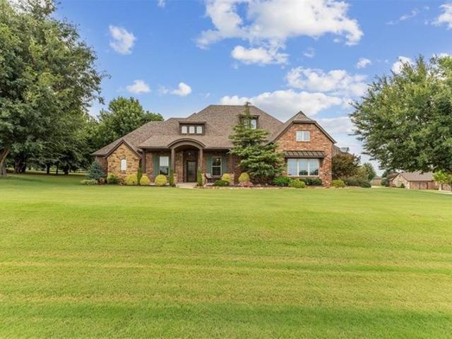 2055 NW 34th St, Newcastle, OK 73065
