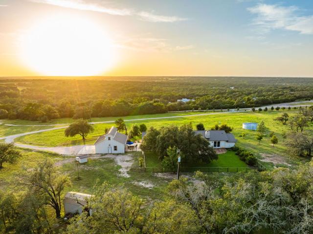 2055 County Road 284, Liberty Hill, US, TX