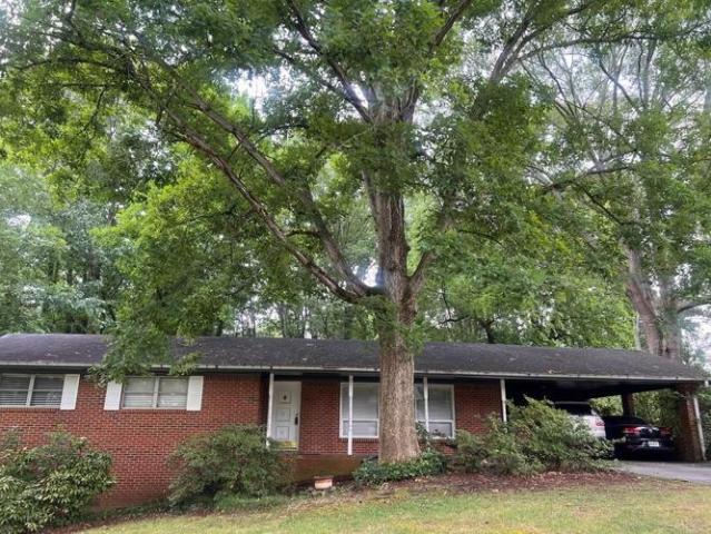 2055 Pinecrest Dr, Morrow, GA 30260