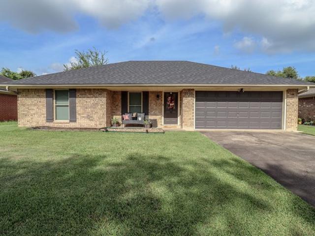2055 Stacy St, Beaumont, TX 77707