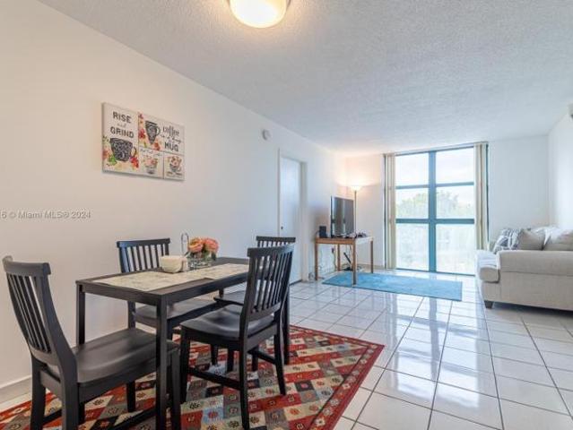 2055 SW 122nd Ave #320, Miami, FL 33175