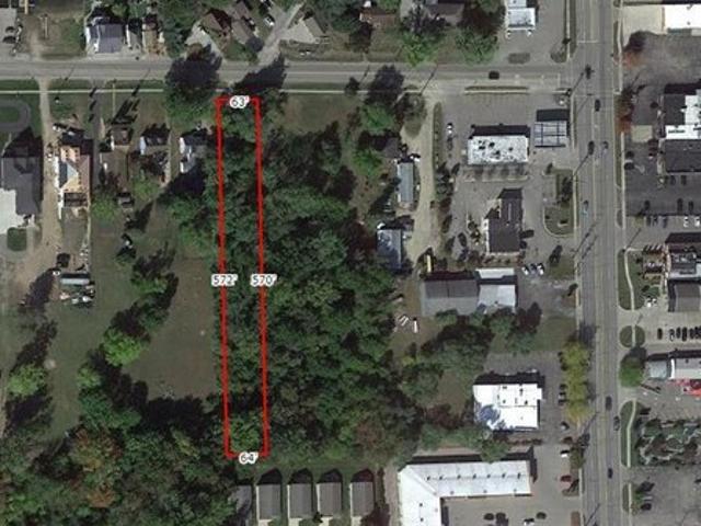 2055 S Long Lake Rd, Fenton, MI 48430