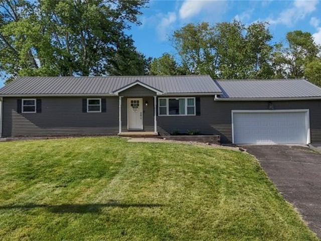 2055 Shady Ln, Zanesville, OH 43701