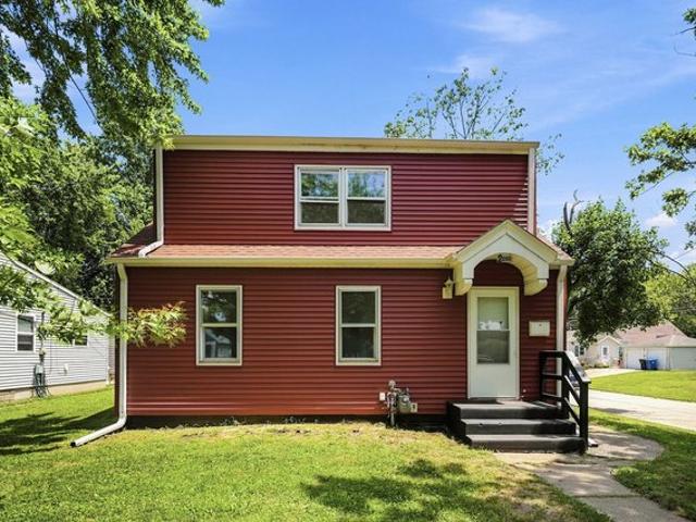 2055 36th St, Rock Island, IL 61201
