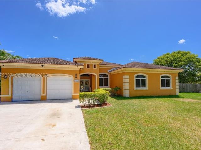20562 SW 324th St, Homestead, FL 33030