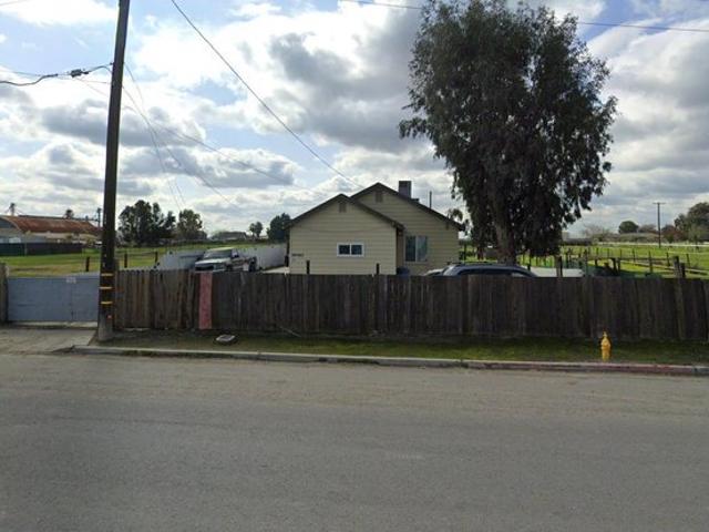 20565 Main St, Stratford, CA 93266