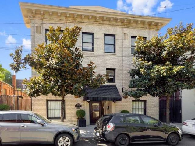 2056 NW Glisan Street 1 Bedroom Apartment for Rent at 2056 Nw Glisan St, Portland, OR 97209 Northwest District