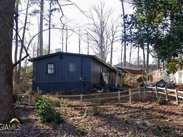 2056 NE Fairway Circle, Brookhaven, GA 30319