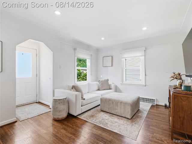 2056 Cambridge Road