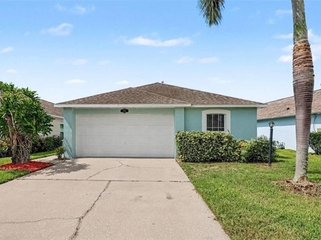 2056 Redwood Cir NE, Palm Bay, FL 32905