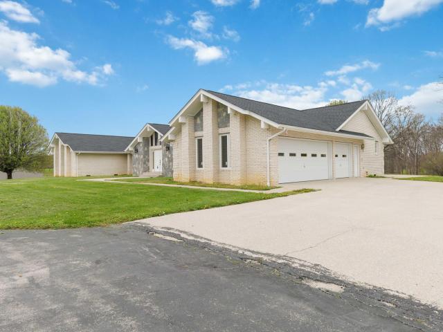 2056 W Laurel Road