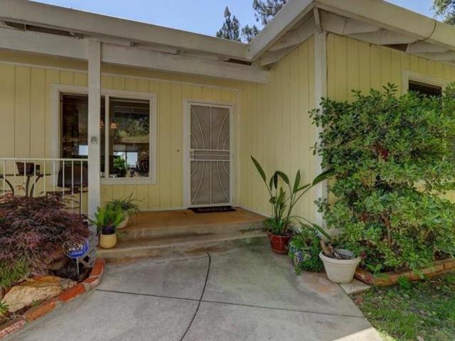 20571 Johnston Dr, Grass Valley, CA 95949