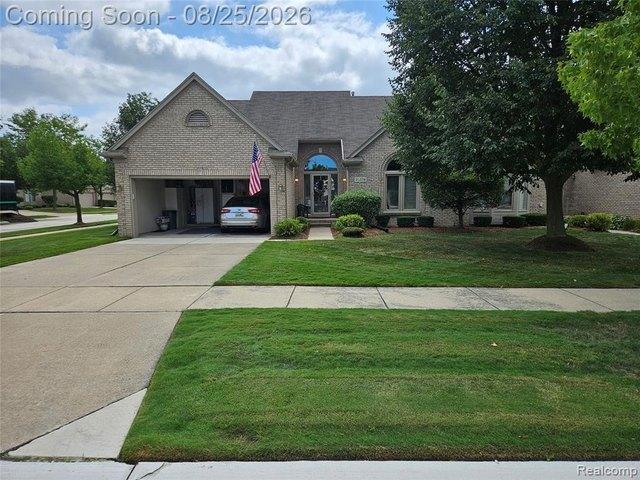 20578 Hillsboro Dr, Macomb Township, MI 48044