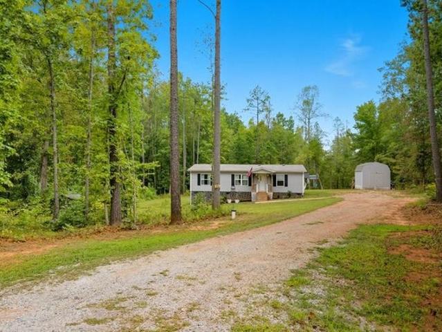 2057 Old Peach Tree Rd, Green Bay, VA 23942