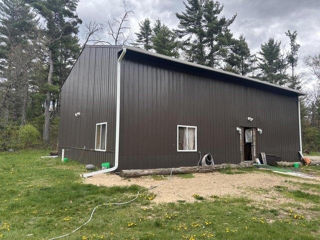 2057 E 72nd St, Newaygo, MI 49337