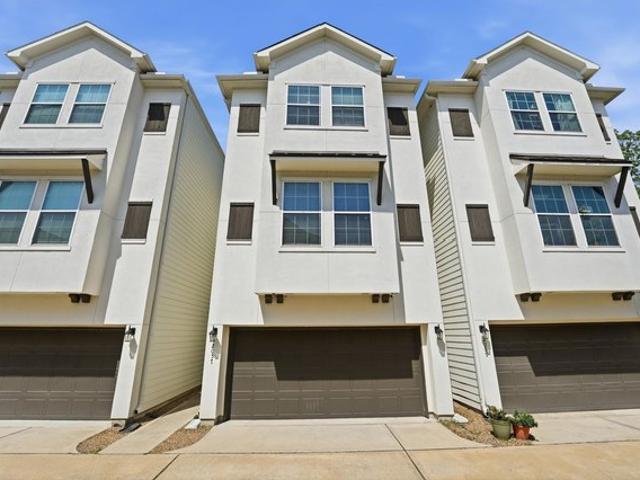2057 Sherwood Forest St, Houston, TX 77043