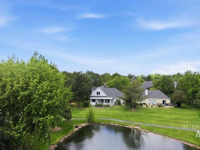 2058 E Stonybrook Ct