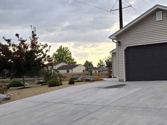 2058 Sumac St, Longmont, CO 80501