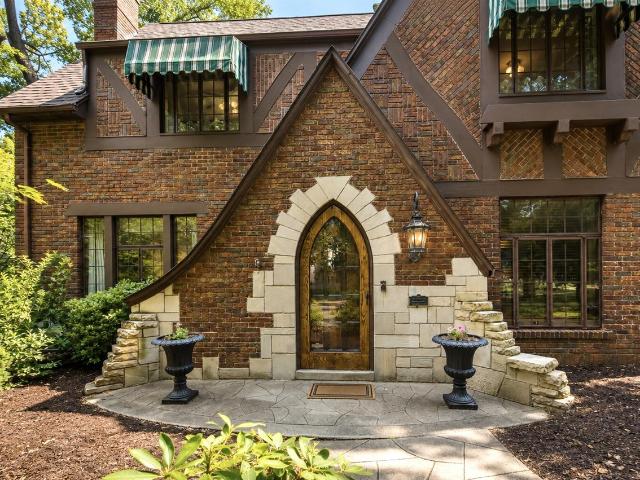 2058 Wildwood Lane