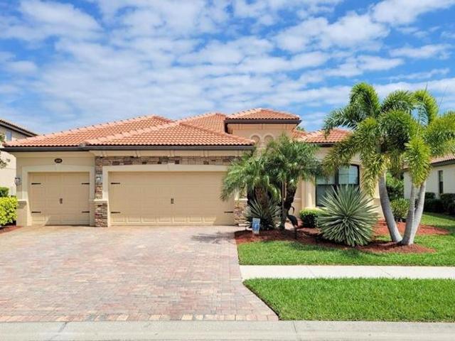20590 Granlago Dr, Venice, FL 34293