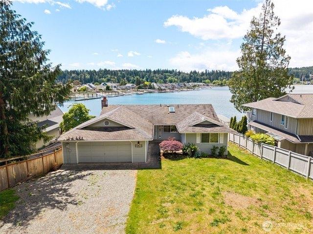 20591 Chief Sealth Dr NE, Indianola, WA 98342