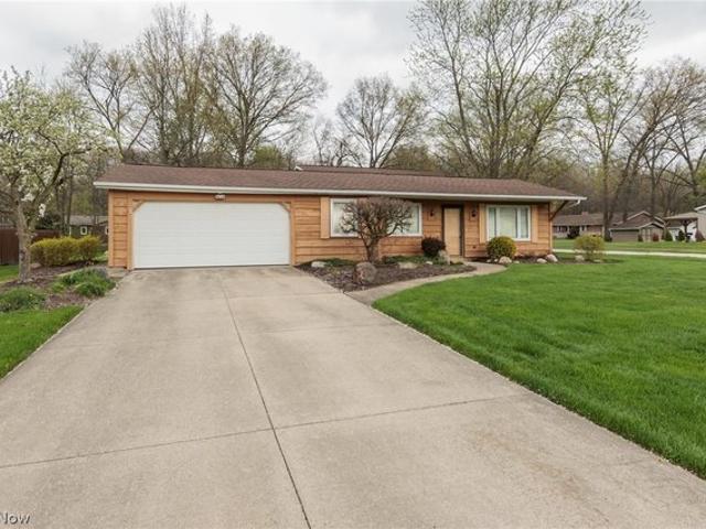 20598 Homestead Park Dr, Strongsville, OH 44149