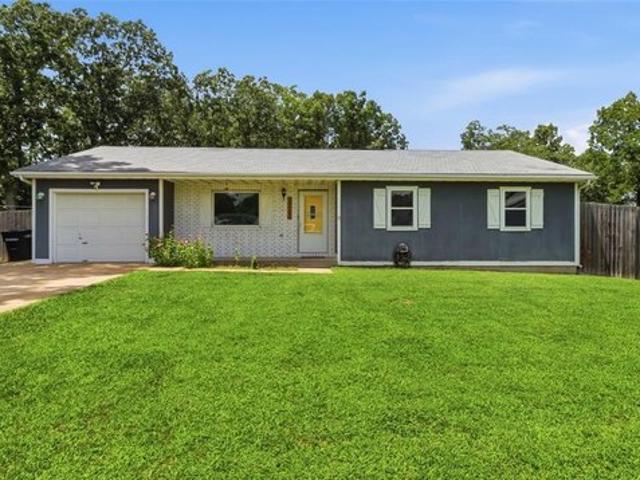 20599 Snicker Ct, Waynesville, MO 65583