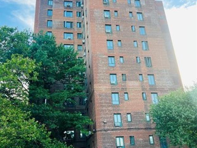 2059 McGraw Ave Apt 10C, Bronx, NY 10462