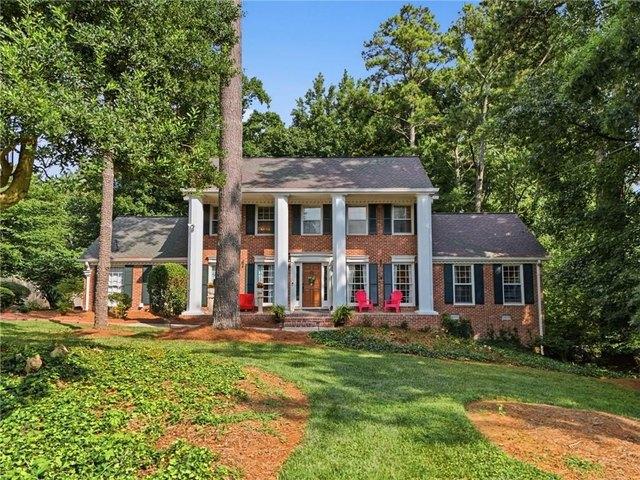 2059 Mountain Creek Dr, Stone Mountain, GA 30087