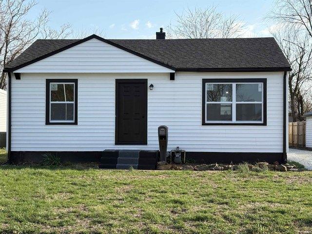 2059 E Columbia St, Evansville, IN 47711