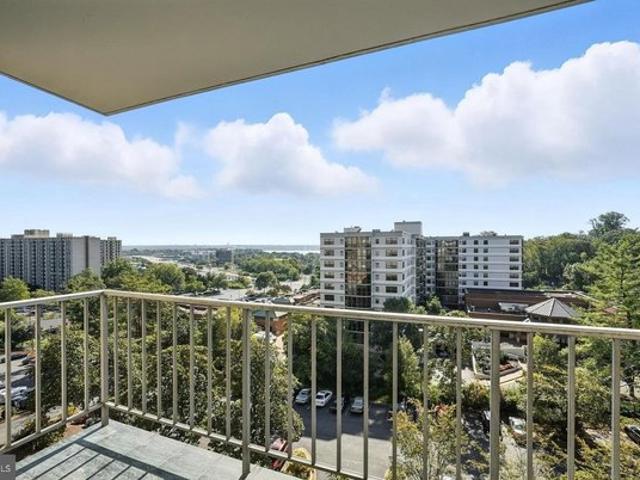 2059 Huntington Ave Apt 907, Alexandria, VA 22303