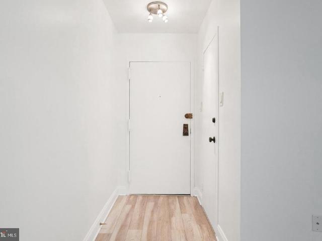 2059 Huntington Avenue # 111