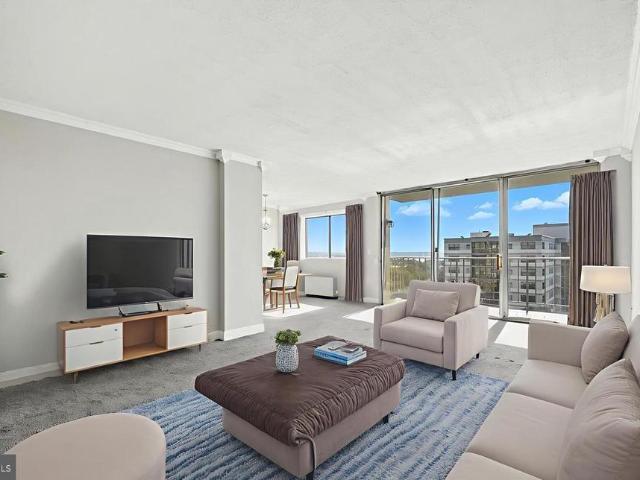 2059 Huntington Avenue # 907