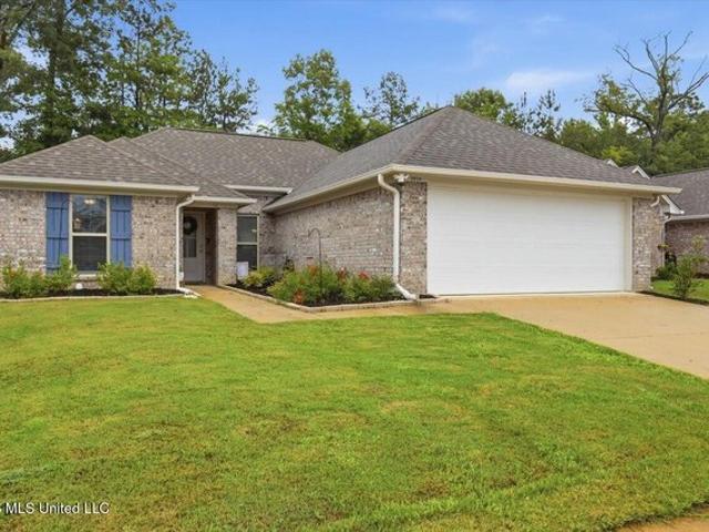 2059 Pebble Creek Dr, Brandon, MS 39042