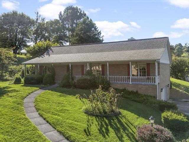 2059 Seven Oaks Dr, Morristown, TN 37814