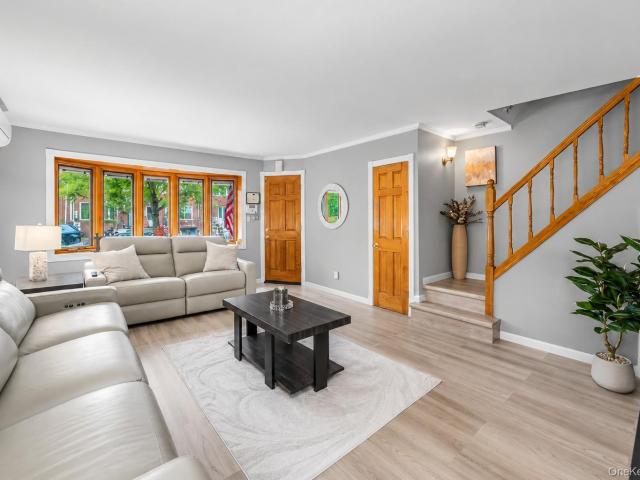 2059 33rd Street
