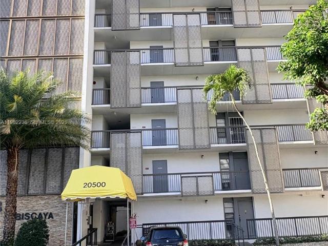 20500 W Country Club Dr, Unit 410, Aventura, FL 33180 | MLS #A11982