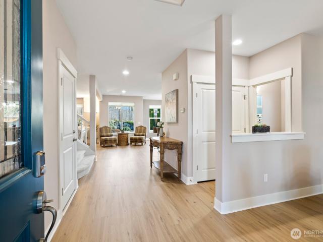 20507 9th Avenue W