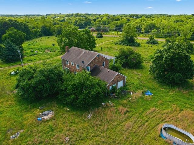 20505 Tonganoxie Road