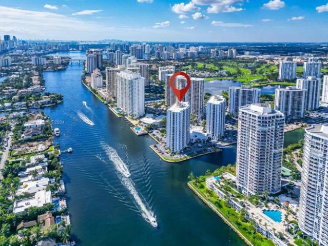 20505 E Country Club Dr #132, Aventura, FL 33180