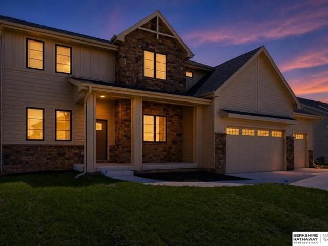 20505 Jeannie Ln, Gretna, NE 68028