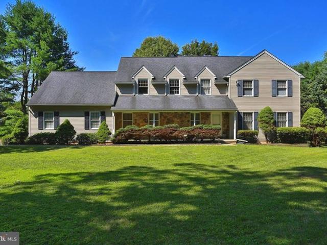 2050 Miller Rd, Pennsburg, PA 18073