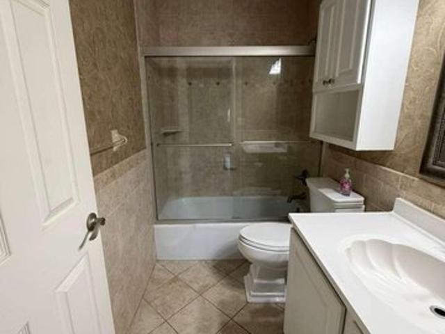 2050 Oleander Blvd Apt 2 202, Fort Pierce, FL 34950