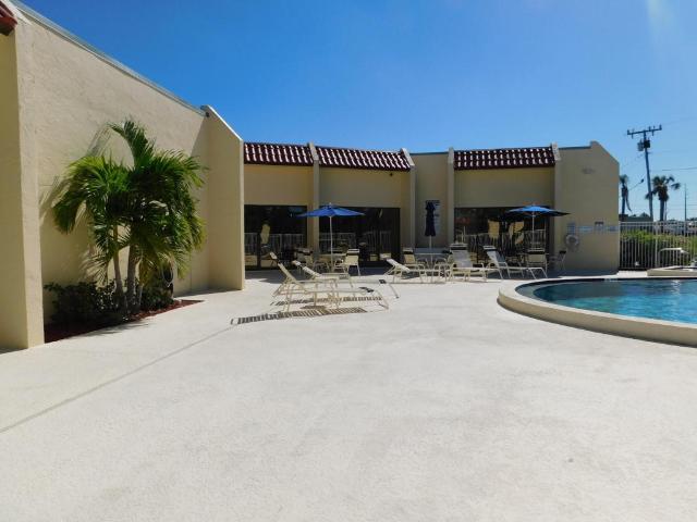 2050 Oleander Blvd, Unit 11207, Fort Pierce, FL 34950 | MLS #R11160 | Compass